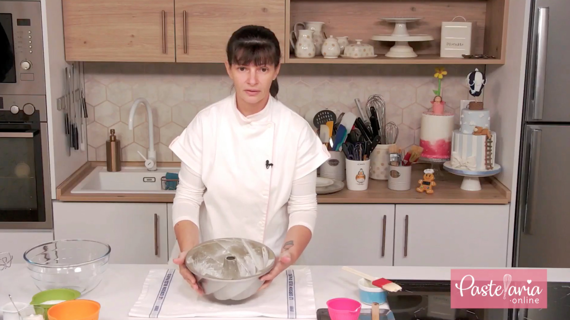 Formas Bundt | Dicas para desenformar - Pastelaria Online